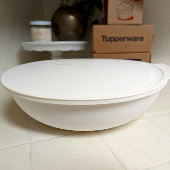 Tupperware | Kitchen | New Modern Tupperware Bowl | Poshmark